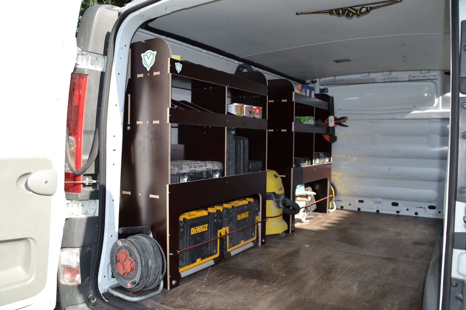 Aménagement bois utilitaire pour Volkswagen Transporter 2024+ | Vehikit